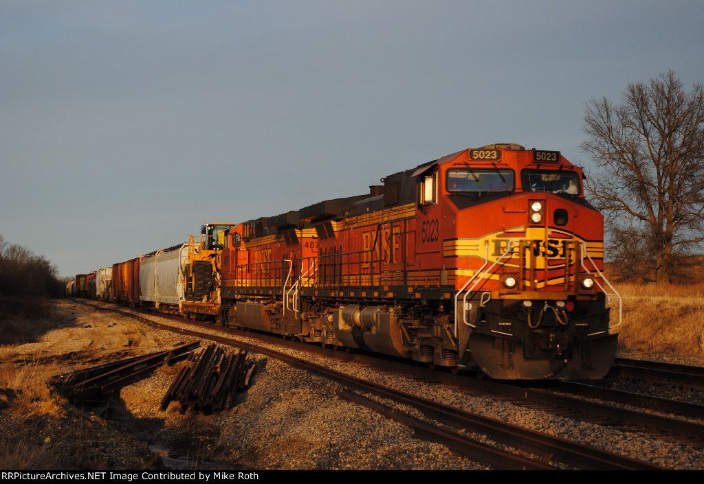 BNSF 5023